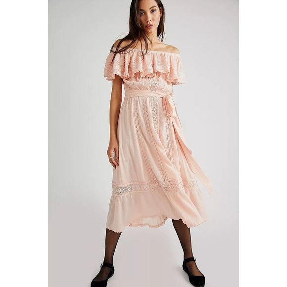 Spell | Dresses | New Spell Cassie Lace Gown In Petal Size Small | Poshmark